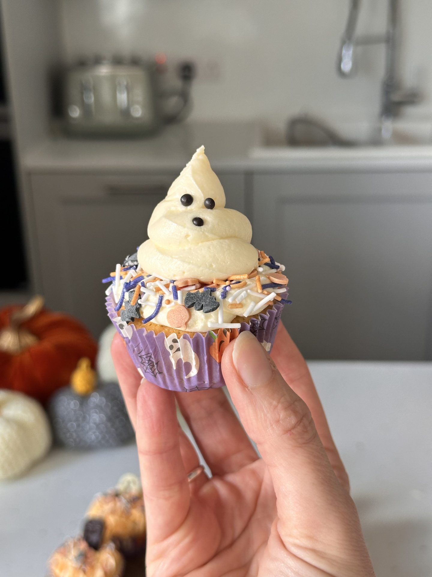 Spooky Halloween Cupcakes - Little Lou Cooks